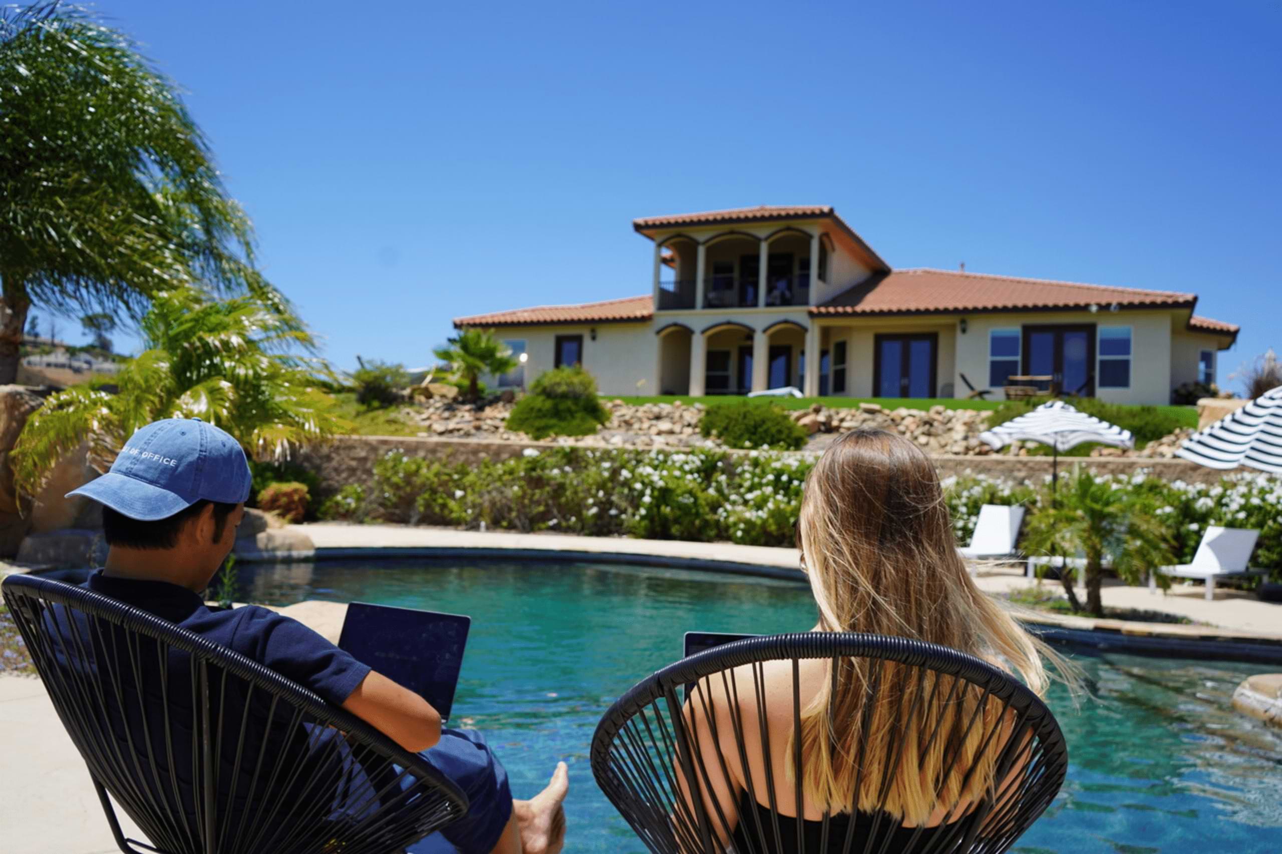 Take a Workcation: Working Remotely on Vacation | AvantStay®